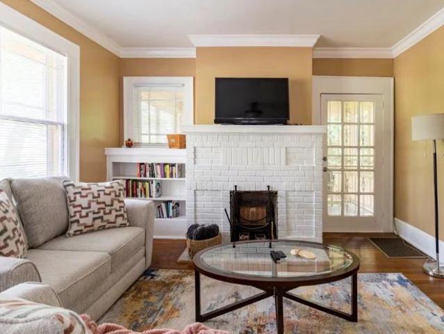3 Br, 2 bath, Single Family 426 Altoona Place