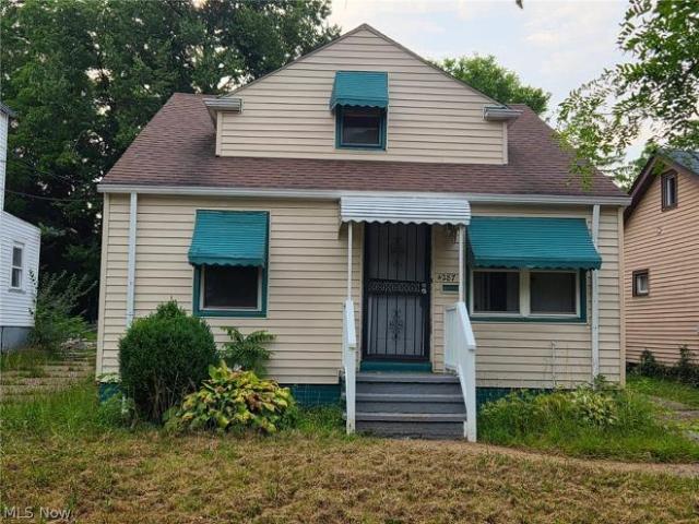 3 Br, 2 bath, Single Family 4287 E 162nd St
