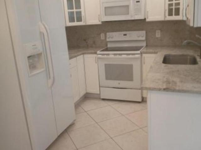 3 Br, 2 bath, Single Family 4289 S Mary Circle