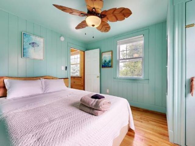 3 Br, 2 bath, Single Family 42 Highland Ave
