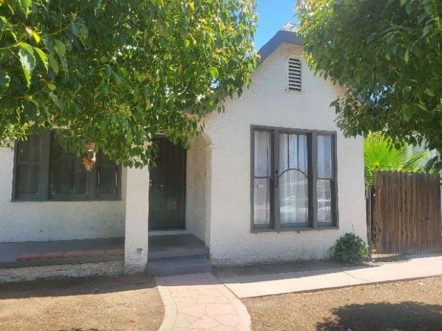 3 Br, 2 bath, Single Family 432 S Bridge St