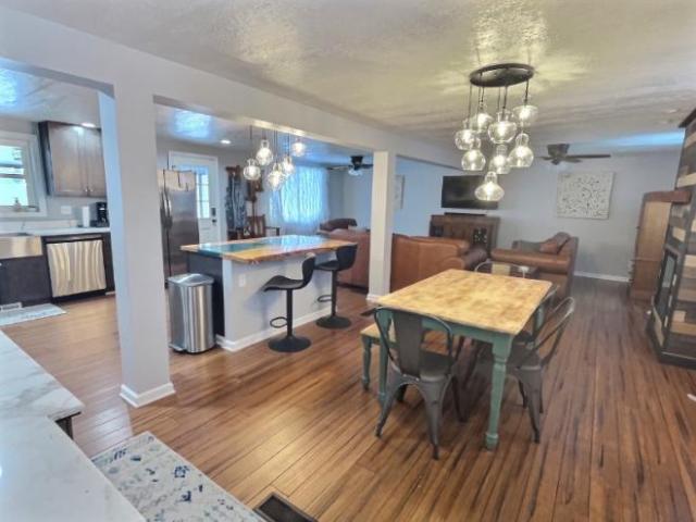 3 Br, 2 bath, Single Family 437 New Castle Street
