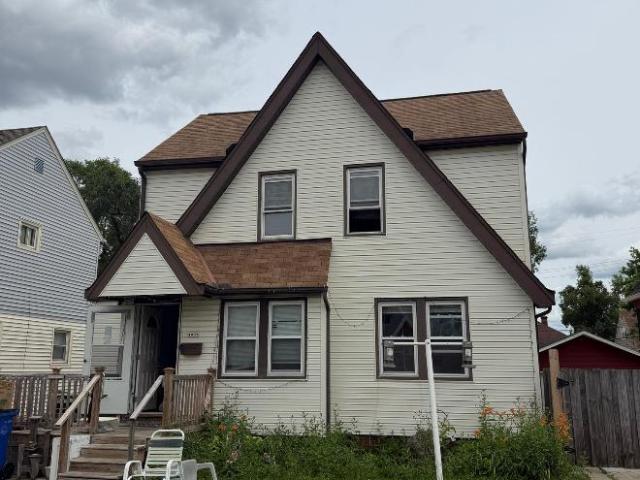 3 Br, 2 bath, Single Family 4397 W 60th St