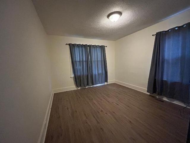 3 Br, 2 bath, Single Family 439 S G St