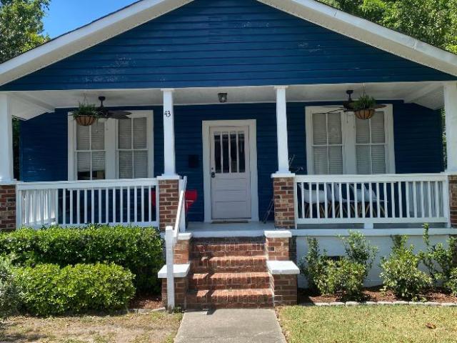 3 Br, 2 bath, Single Family 43 Oswego St
