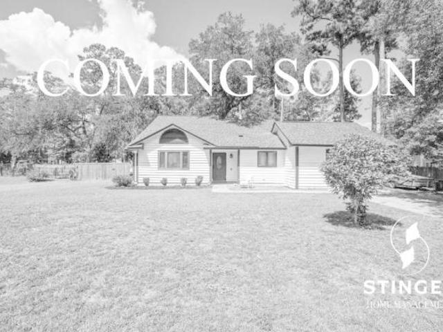 3 Br, 2 bath, Single Family 4 Chesterfield Lake Dr