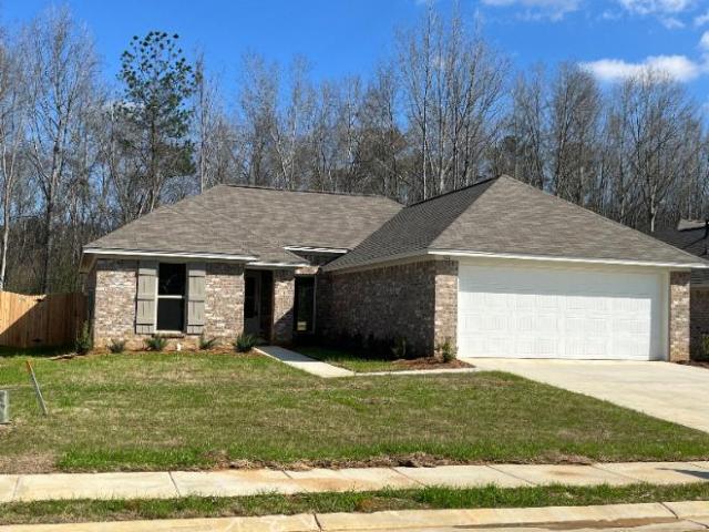 3 Br, 2 bath, Single Family 541 Silver Hl