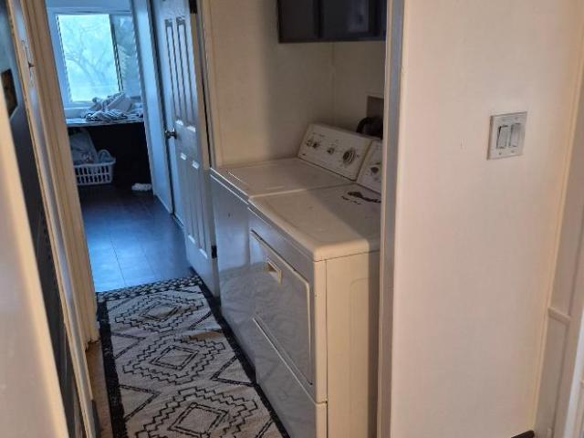 3 Br, 2 bath, Single Family 5422 N Royal Palms Drive