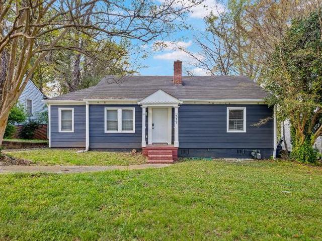 3 Br, 2 bath, Single Family 547 Erin Ave SW
