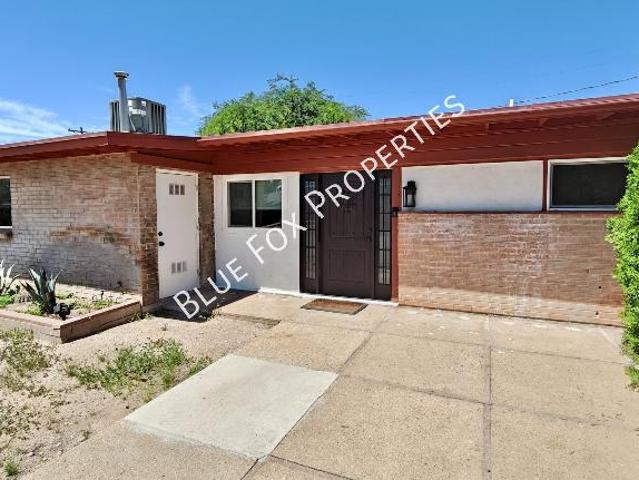 3 Br, 2 bath, Single Family 5449 E Holmes St