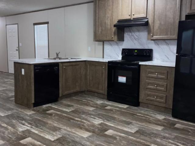 3 Br, 2 bath, Single Family 54686 County Rd 19