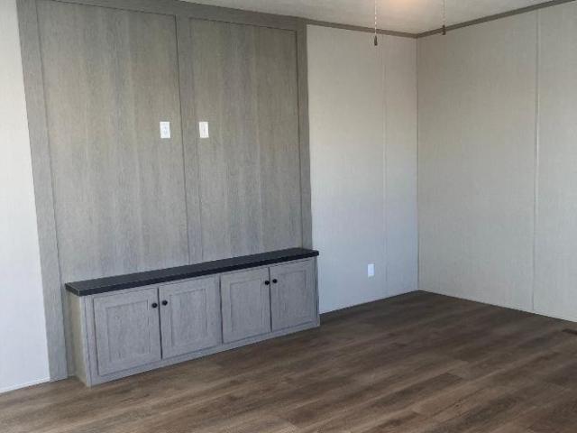3 Br, 2 bath, Single Family 5507 Racetracklane