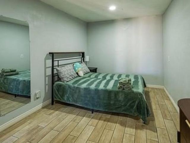 3 Br, 2 bath, Single Family 5509 Sydnor Ave