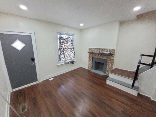 3 Br, 2 bath, Single Family 5540 Media Street