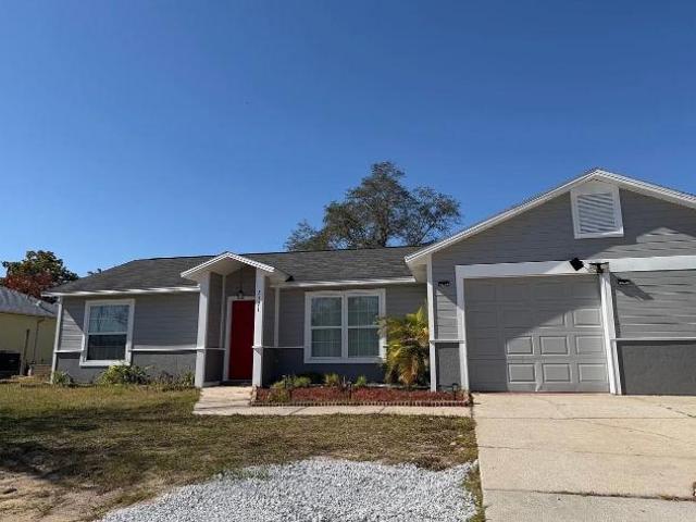 3 Br, 2 bath, Single Family 5571 Mariner Blvd