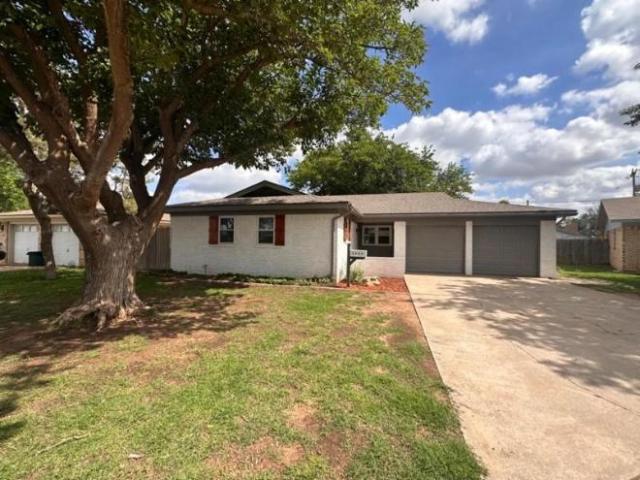 3 Br, 2 bath, Single Family 5603 15th St