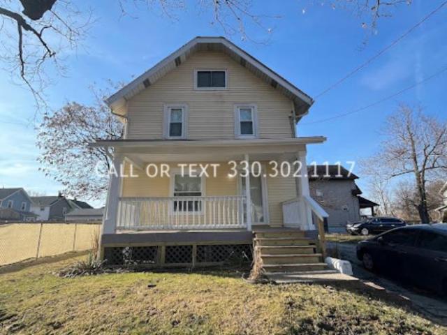 3 Br, 2 bath, Single Family 560 Lovers Lane