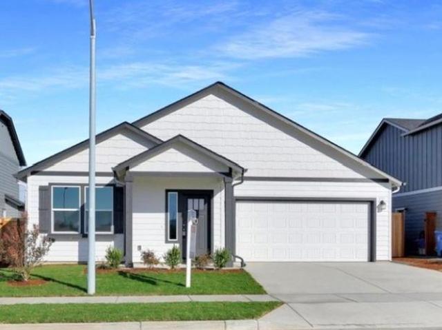 3 Br, 2 bath, Single Family 5645 Magnificence Way