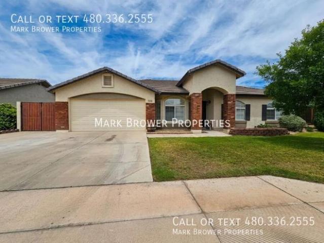 3 Br, 2 bath, Single Family 566 S Esmeralda