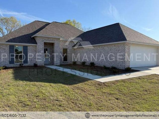 3 Br, 2 bath, Single Family 571 Patrick Farms Dr