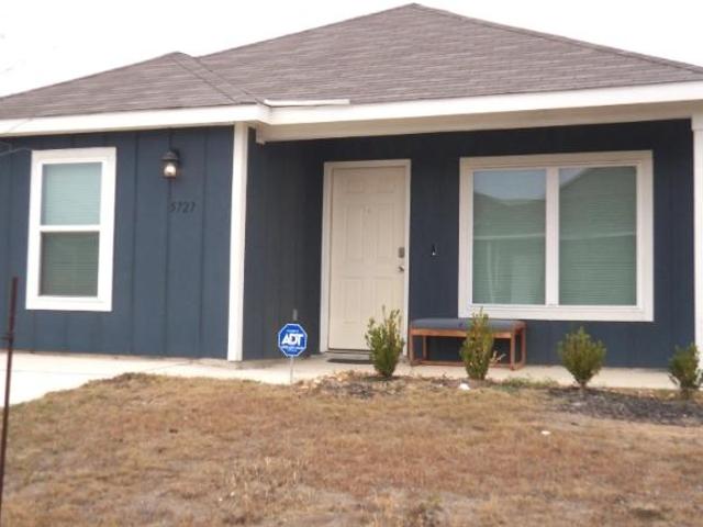 3 Br, 2 bath, Single Family 5727 Coopers Xing