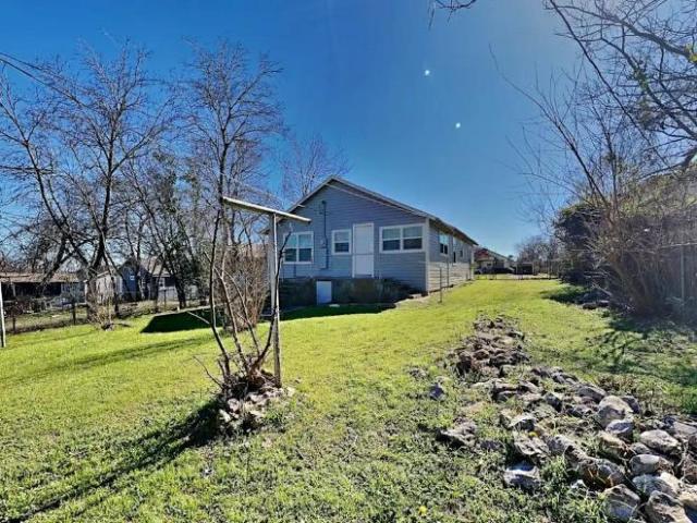 3 Br, 2 bath, Single Family 5728 Kilpatrick