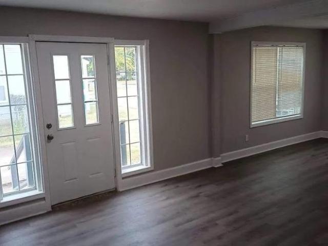 3 Br, 2 bath, Single Family 5747 S Quincy Pl