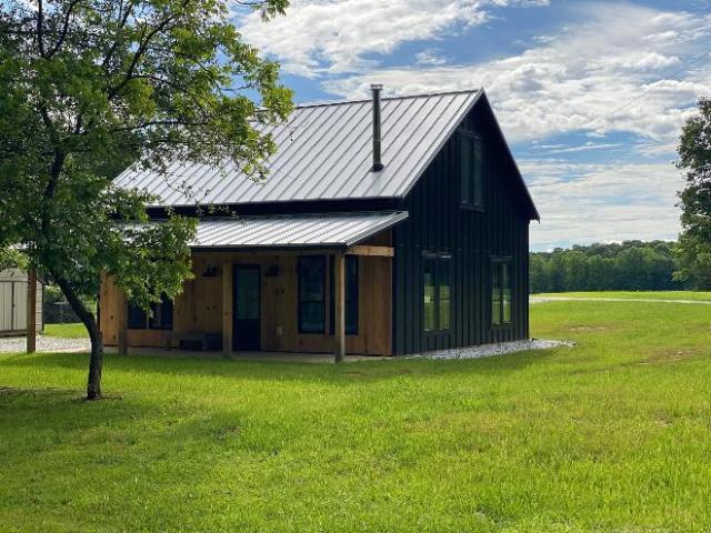 3 Br, 2 bath, Single Family 575 Sullens Road