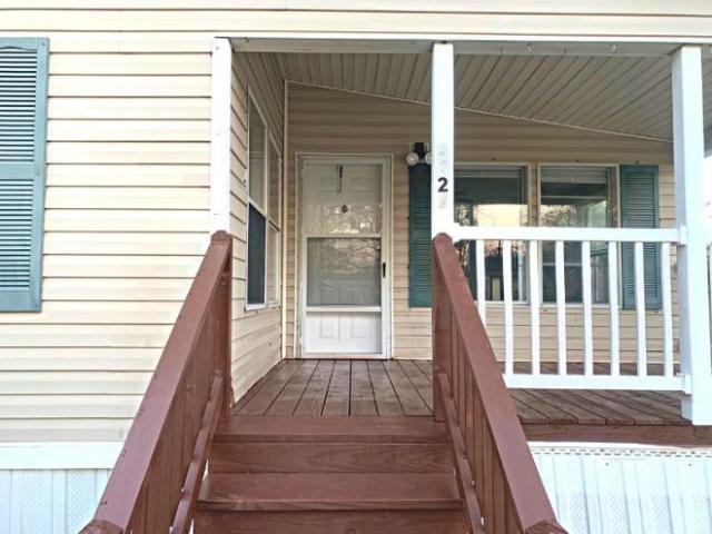 3 Br, 2 bath, Single Family 5827 Dylan Dr