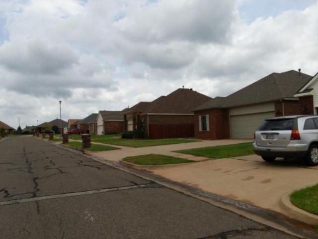 3 Br, 2 bath, Single Family 5904 Se 69th St