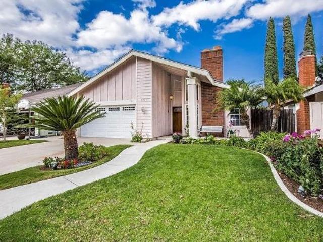 3 Br, 2 bath, Single Family 5923 E Calle Cedro