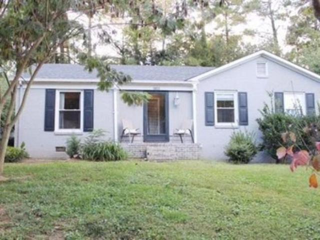 3 Br, 2 bath, Single Family 5933 North Hills Dr