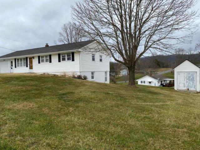 3 Br, 2 bath, Single Family 5946 Centennial Rd