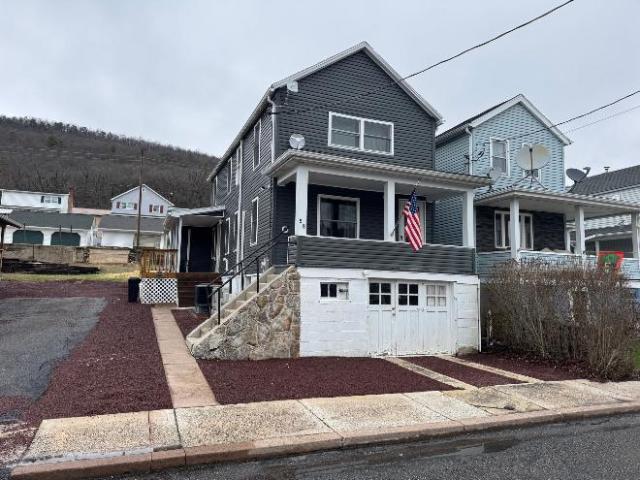 3 Br, 2 bath, Single Family 59 E Garibaldi Ave