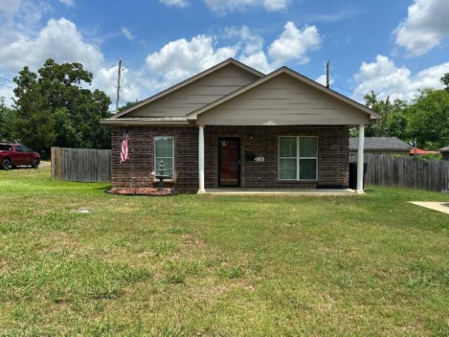 3 Br, 2 bath, Single Family 501 Hannah Place