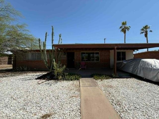 3 Br, 2 bath, Single Family 5034 East 24th Street