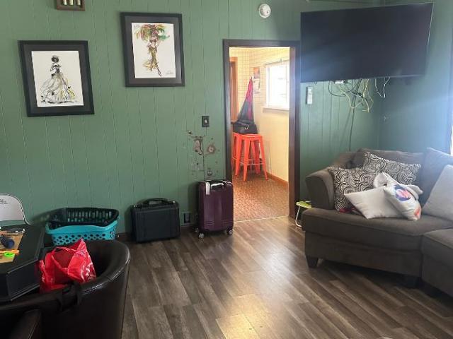 3 Br, 2 bath, Single Family 507 S Rock
