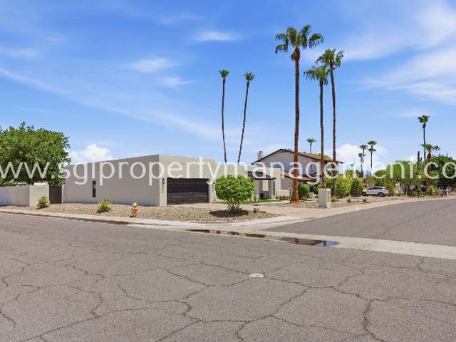 3 Br, 2 bath, Single Family 5040 E Columbine Dr