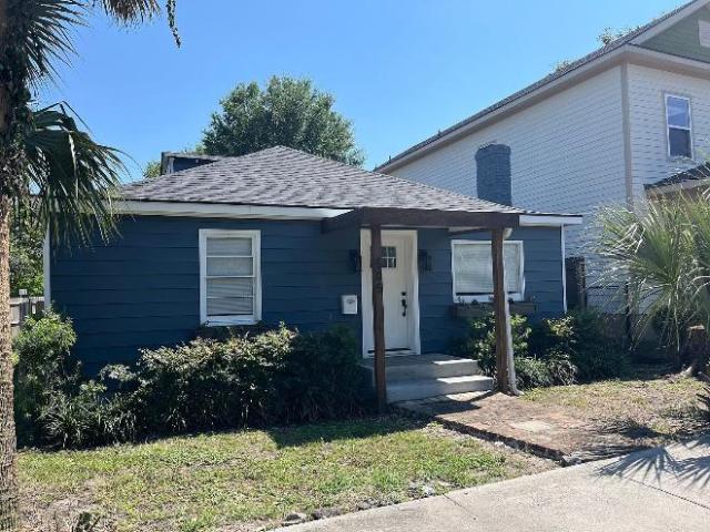 3 Br, 2 bath, Single Family 505 E 35th St