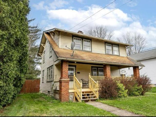3 Br, 2 bath, Single Family 505 N Broad St