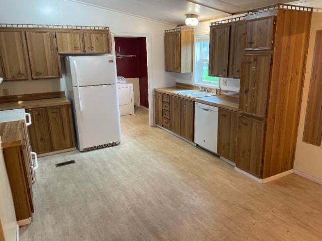 3 Br, 2 bath, Single Family 5060 Grange Rd