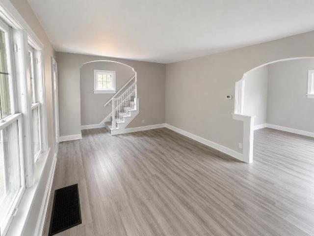 3 Br, 2 bath, Single Family 510 Hilltonia Ave
