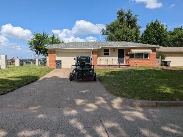 3 Br, 2 bath, Single Family 5121 S Madison Ave