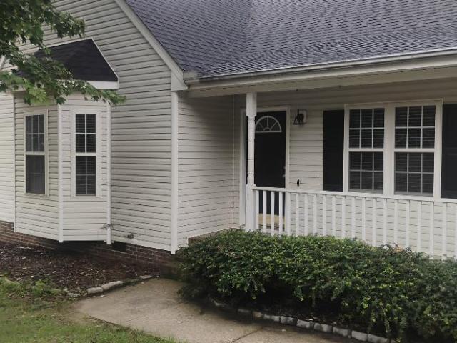 3 Br, 2 bath, Single Family 512 Flagerity