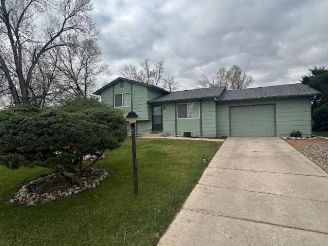 3 Br, 2 bath, Single Family 5145 Alturas Circle