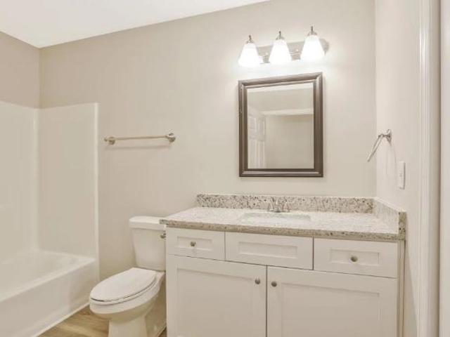 3 Br, 2 bath, Single Family 5146 Forest Mist Dr Se