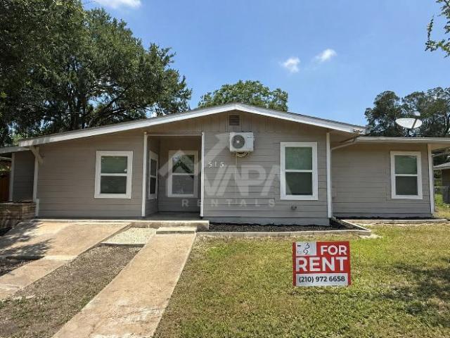 3 Br, 2 bath, Single Family 515 Blakeley Dr