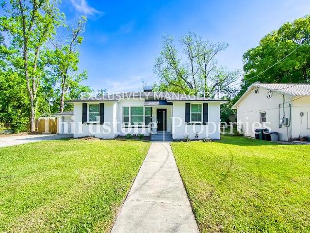 3 Br, 2 bath, Single Family 5204 Astral St