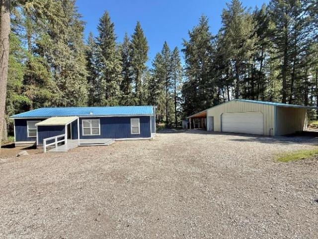 3 Br, 2 bath, Single Family 5228 W Crosscut Rd
