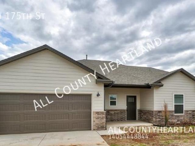 3 Br, 2 bath, Single Family 528 Nw 175th St